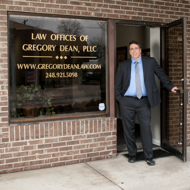South Lyon Lawyer | Don’t just hire an attorney – find a solution.